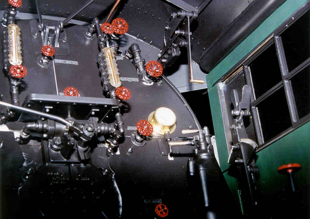 Live Steam Engines | Union Pacific 4-6-6-4 Challenger Live Steam ...