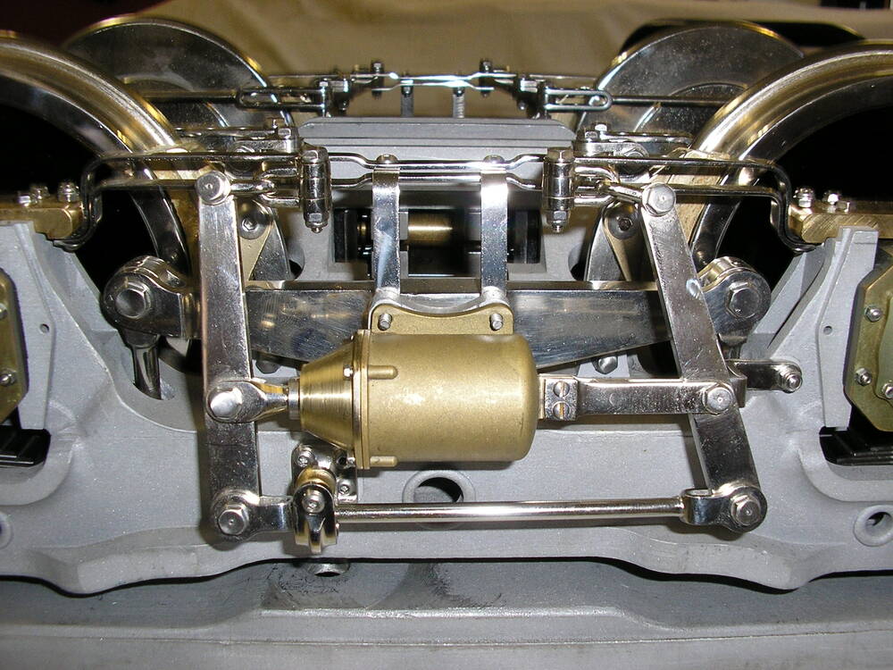 Live Steam Engines | Union Pacific 4-6-6-4 Challenger Live Steam ...